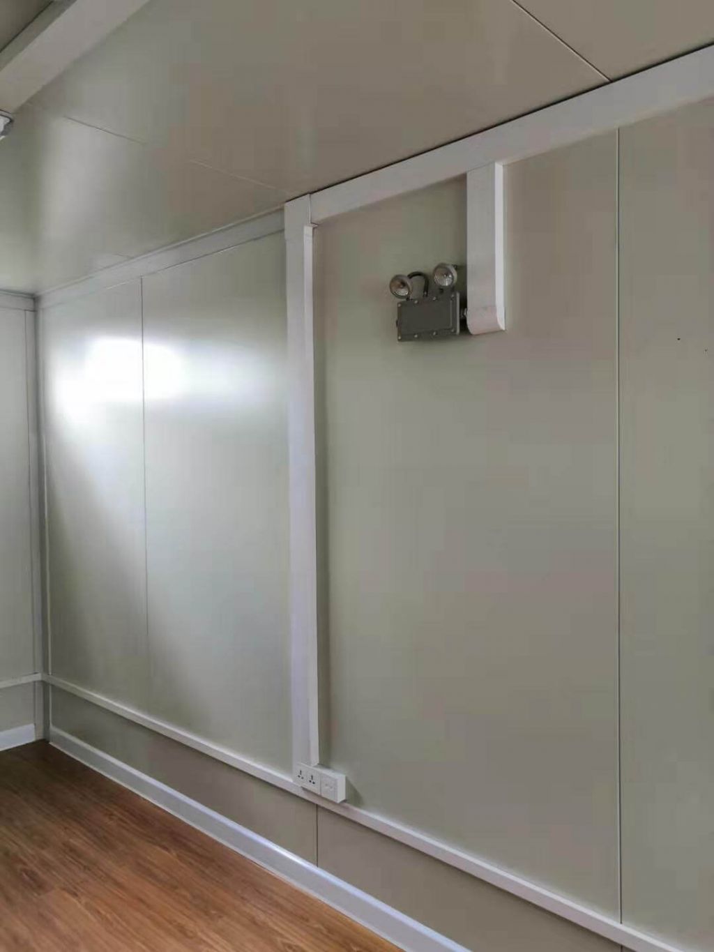 ISO maritime container conversion and modification, quick assembly ...